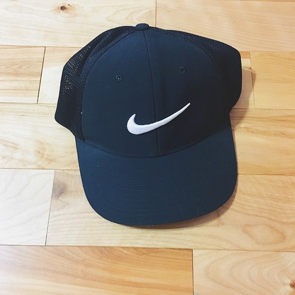 Nike | Accessories | Mens Nike Cap With Mesh Backing | Poshmark